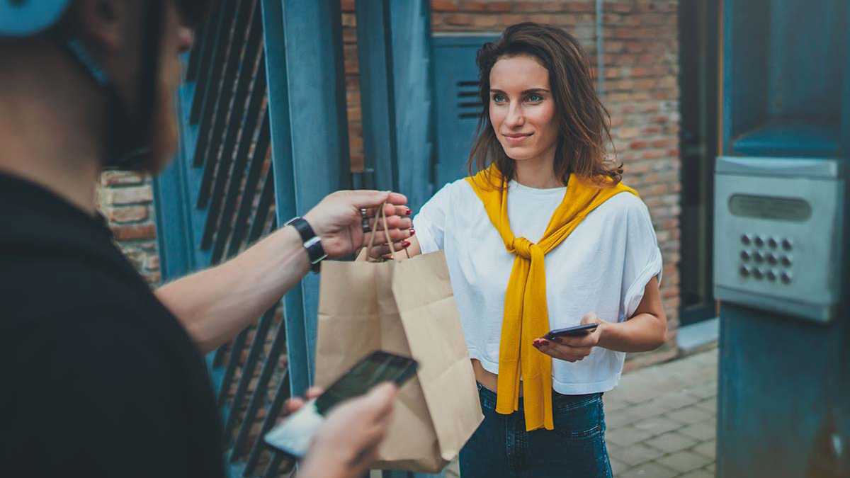 Customer Vs. Consumer | What’s the Difference | Pipedrive